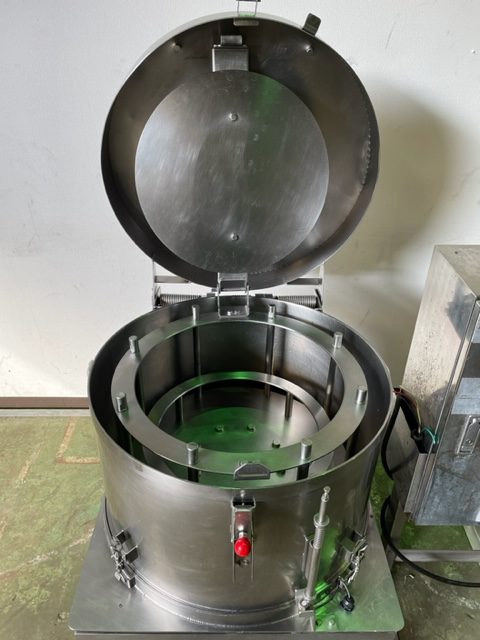 細田工業(株) ザル篭式脱水機 DS-10K-N／2007年製 – 株式会社ヨシダ